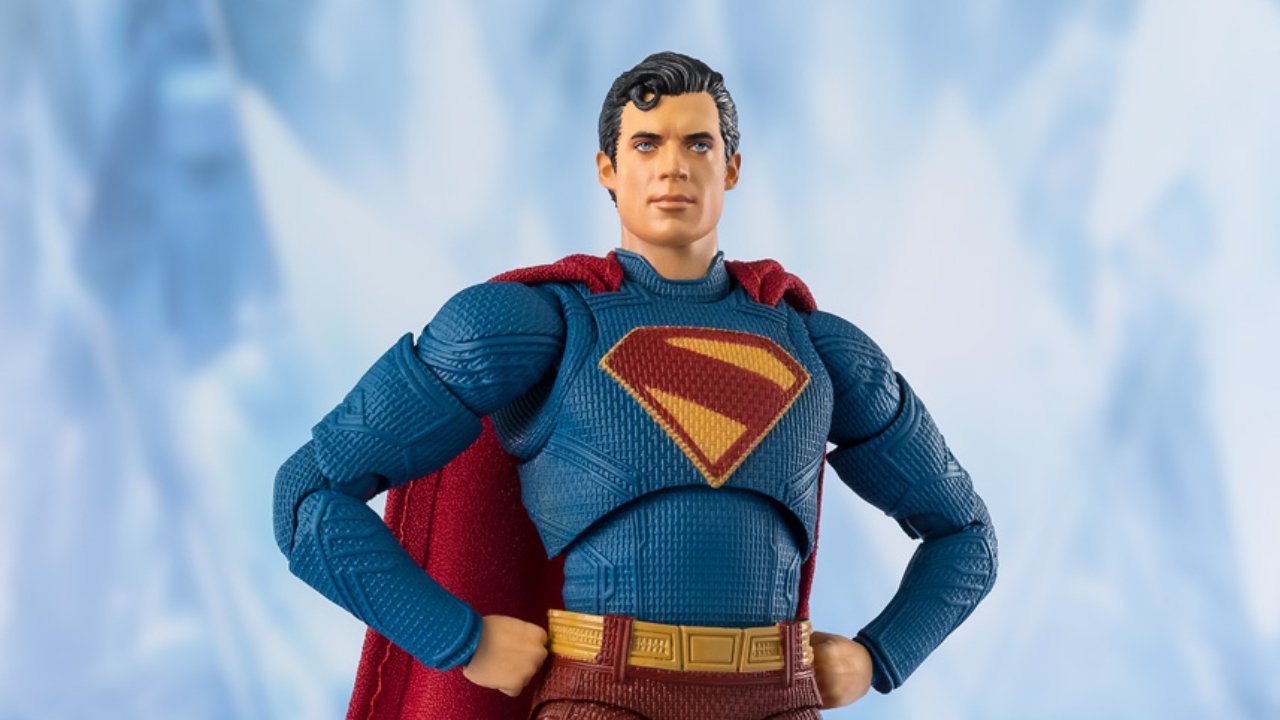 Superman torna a volare: ecco la nuova SH Figuarts ispirata al film di ...