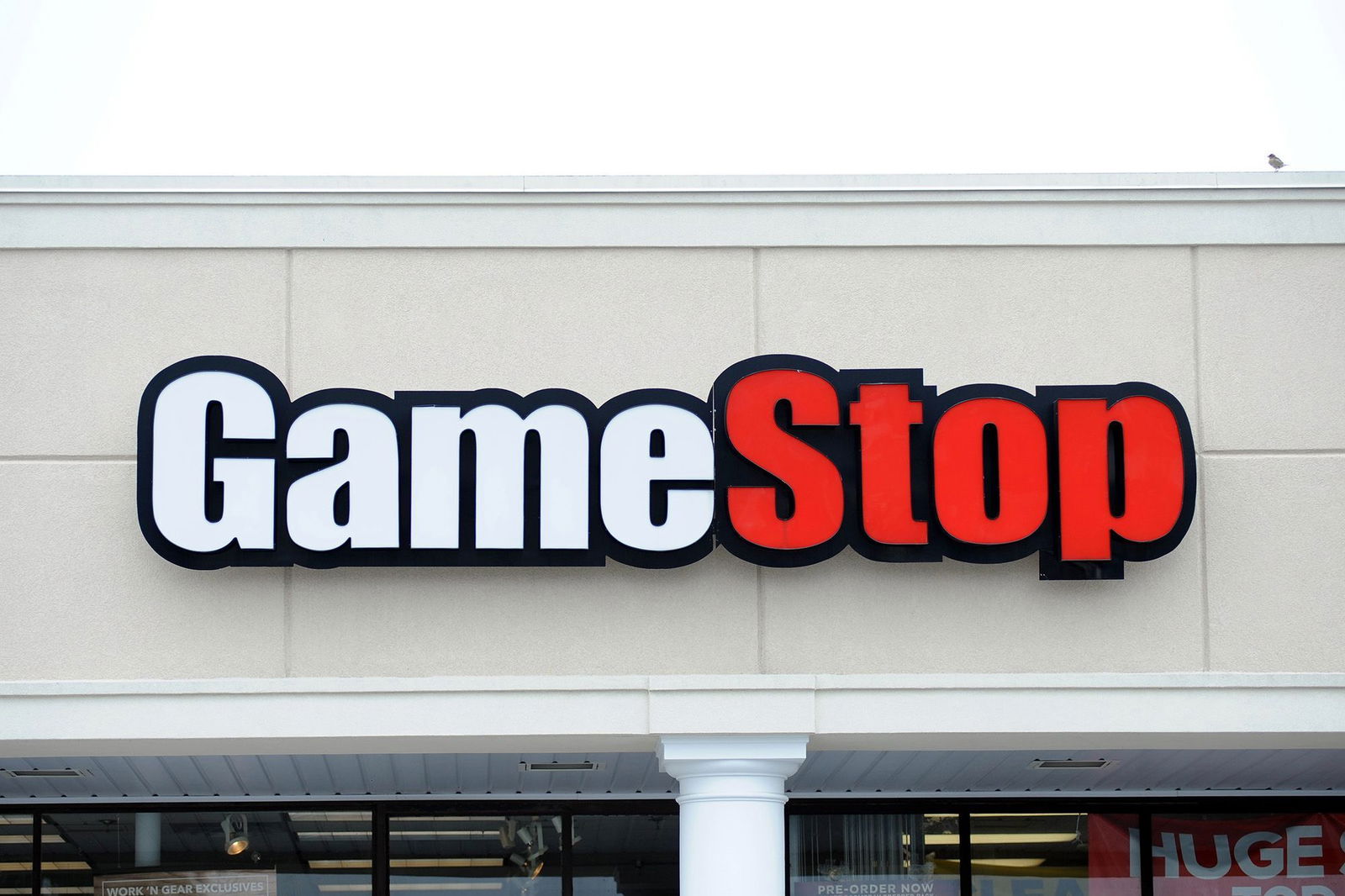 Dietro le quinte del piano per la riapertura di GameStop Italia ...